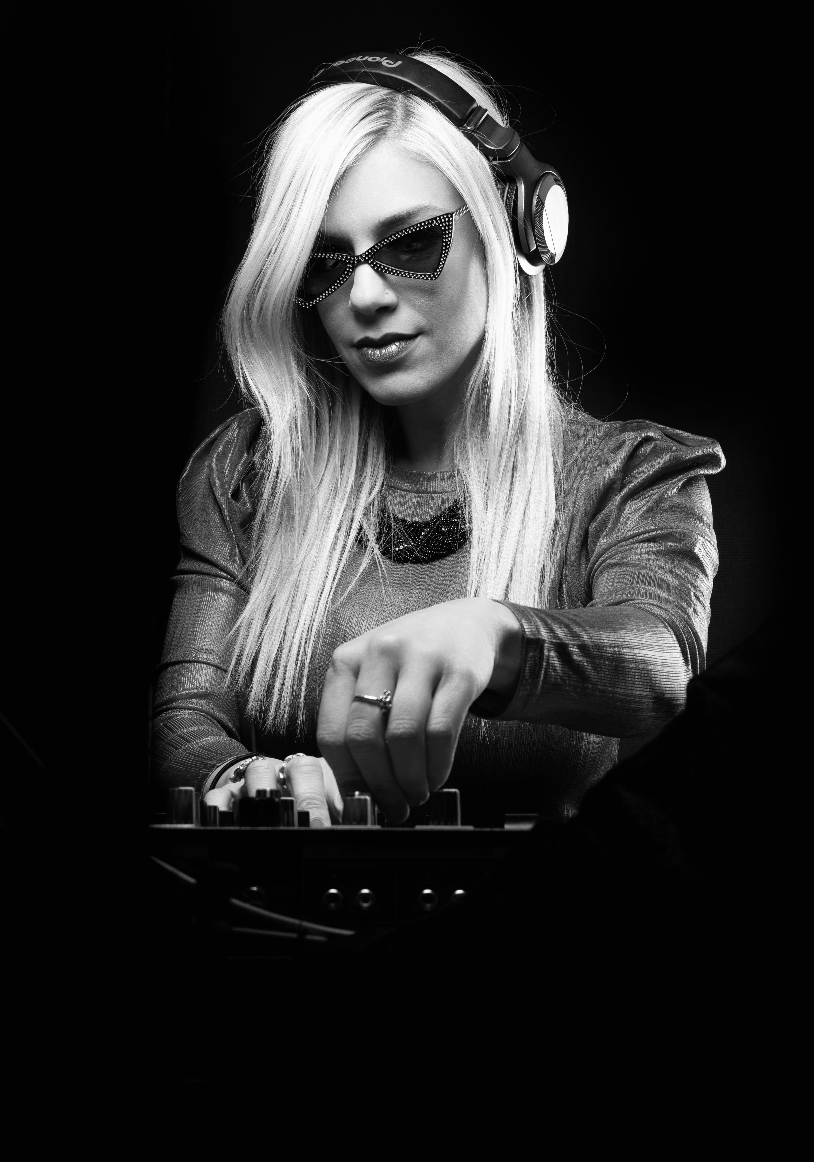 DJ Kitty , DJ'S | Teta